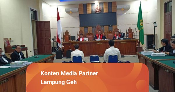 Eks Warek Unila Heryandi dan Eks Ketua Senat M Basri Dituntut 5 Tahun ... Eks Warek Unila Heryandi dan Eks Ketua Senat M Basri Dituntut 5 Tahun ...